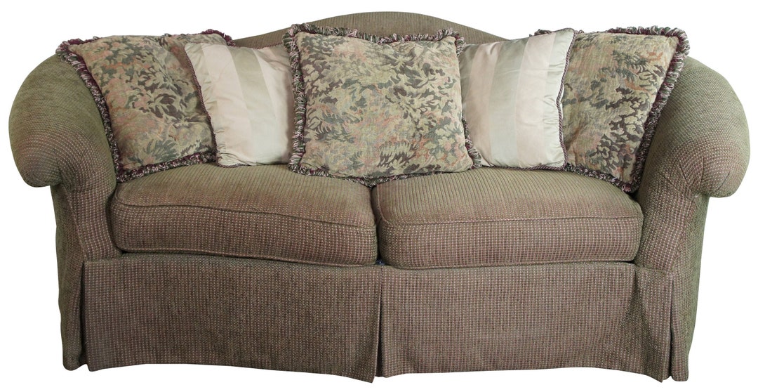 Vintage Hickory White Serpentine Camel Back Traditional Rolled Arm Sofa ...