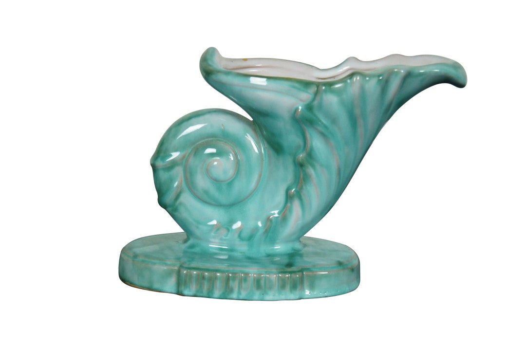 Vintage Stangl Pottery 2056 Scrolled Horn Cornucopia Nautilus Bud Vase ...