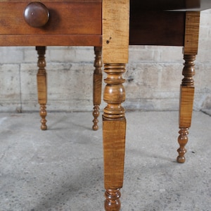 Antique Early American Style Curly Maple Drop Leaf Gateleg Dining ...