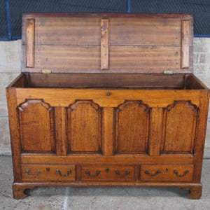 Antique 18th C. English Georgian Quartersawn Oak Mule Dowry Chest Trunk ...