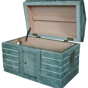 Antique Folk Art Rustic Farmhouse Log Cabin Shaped Toy Chest Storage ...