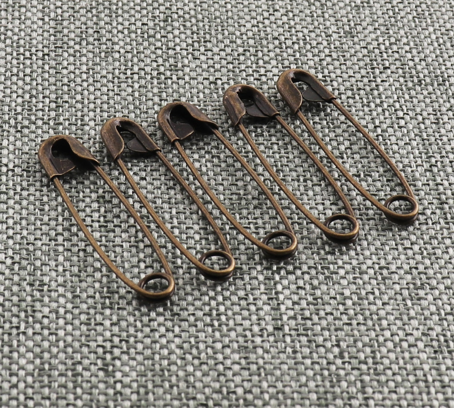 Antique Bronze Safety Pins Small Needles 31mm Brooch Kilt Pins Bulk ...