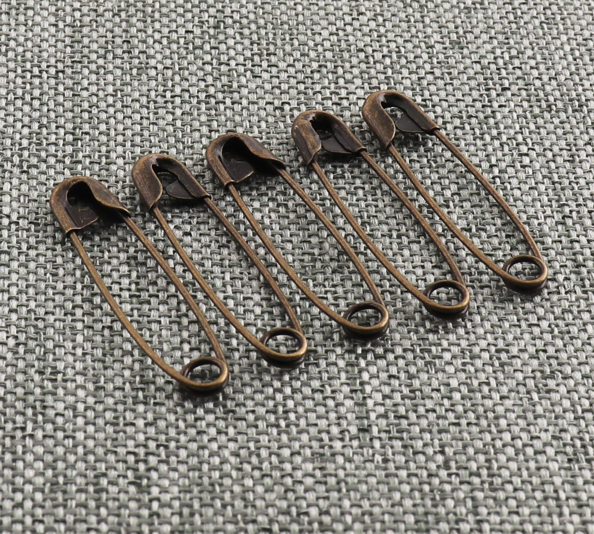 Antique Bronze Safety Pins Small Needles 31mm Brooch Kilt Pins - Etsy
