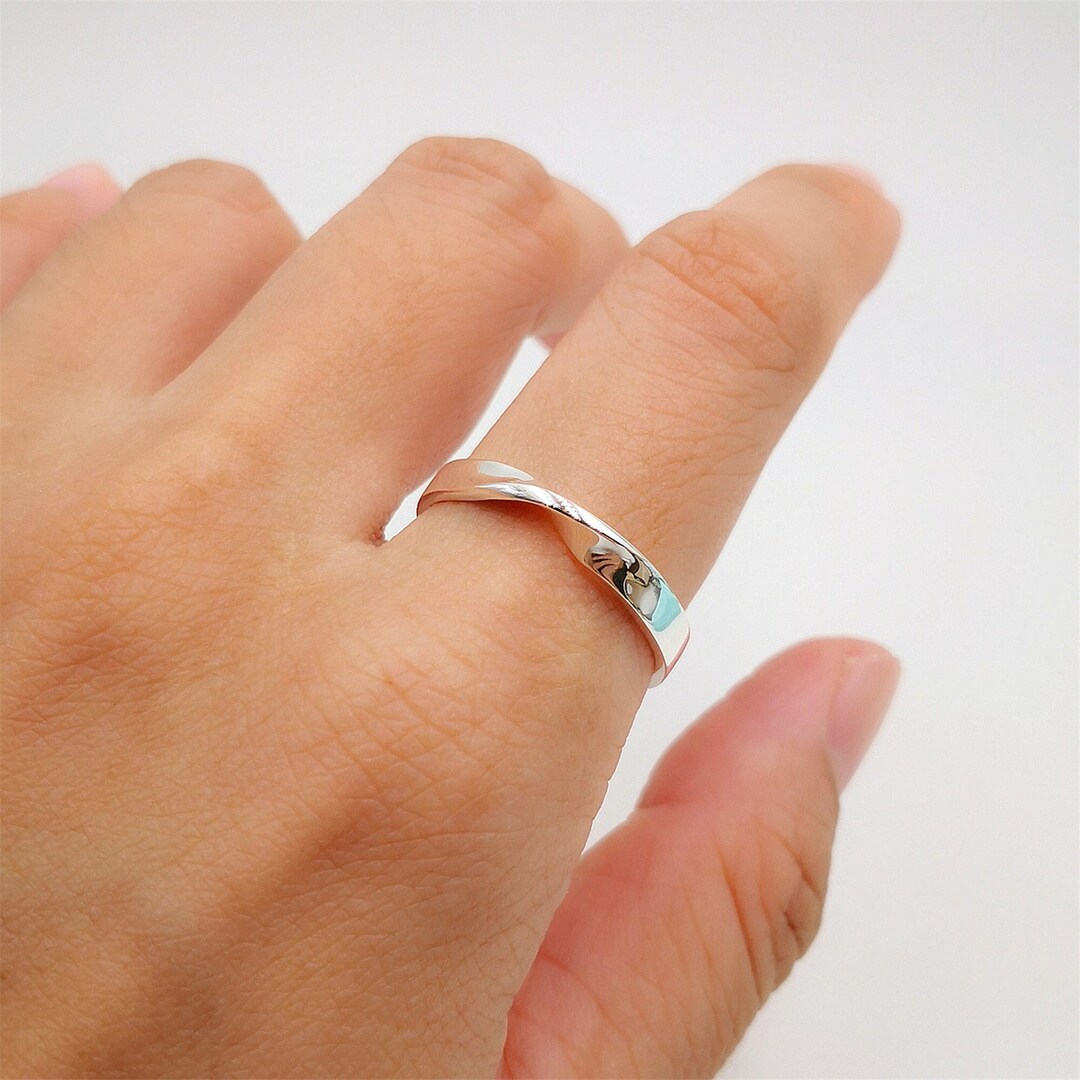 Engraved Mobius Ring Silver Mobius Ring Mobius Strip Ring Custom Mobius ...
