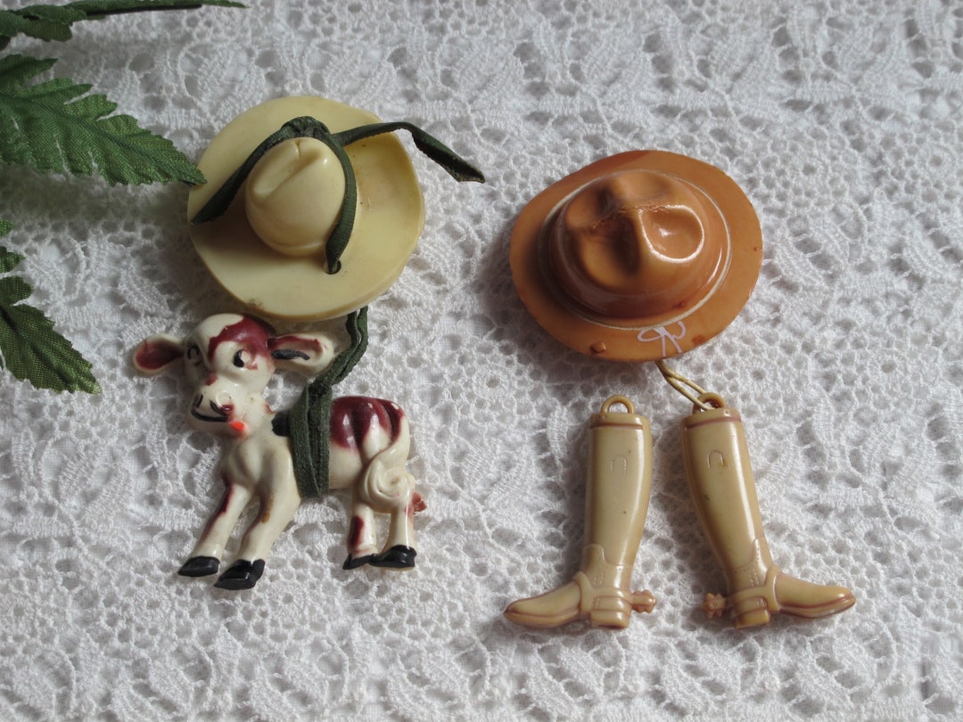 2 Plastic Celluloid Pins Brooch Destash Cow Cowboy Boots & Hats Vintage ...