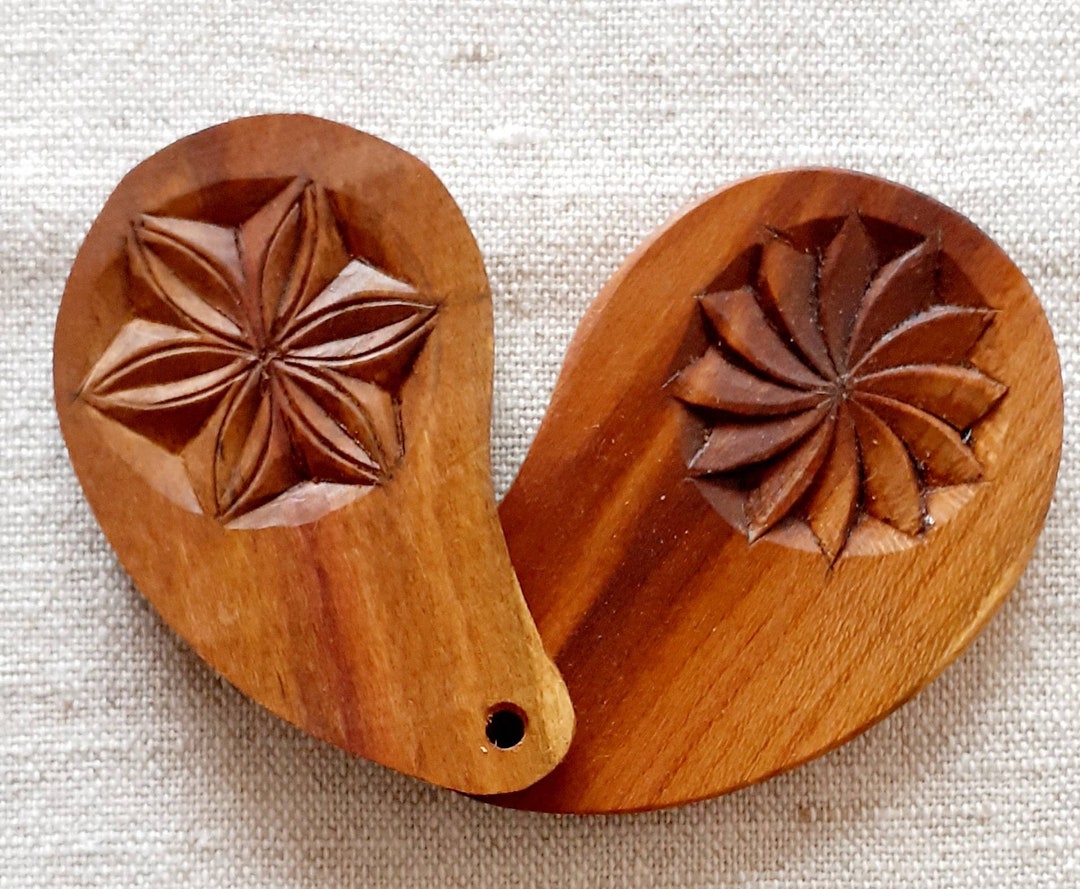 Wooden ,carved Key Chain , Walnut or Plum Tree Key Ring , Personalized ...