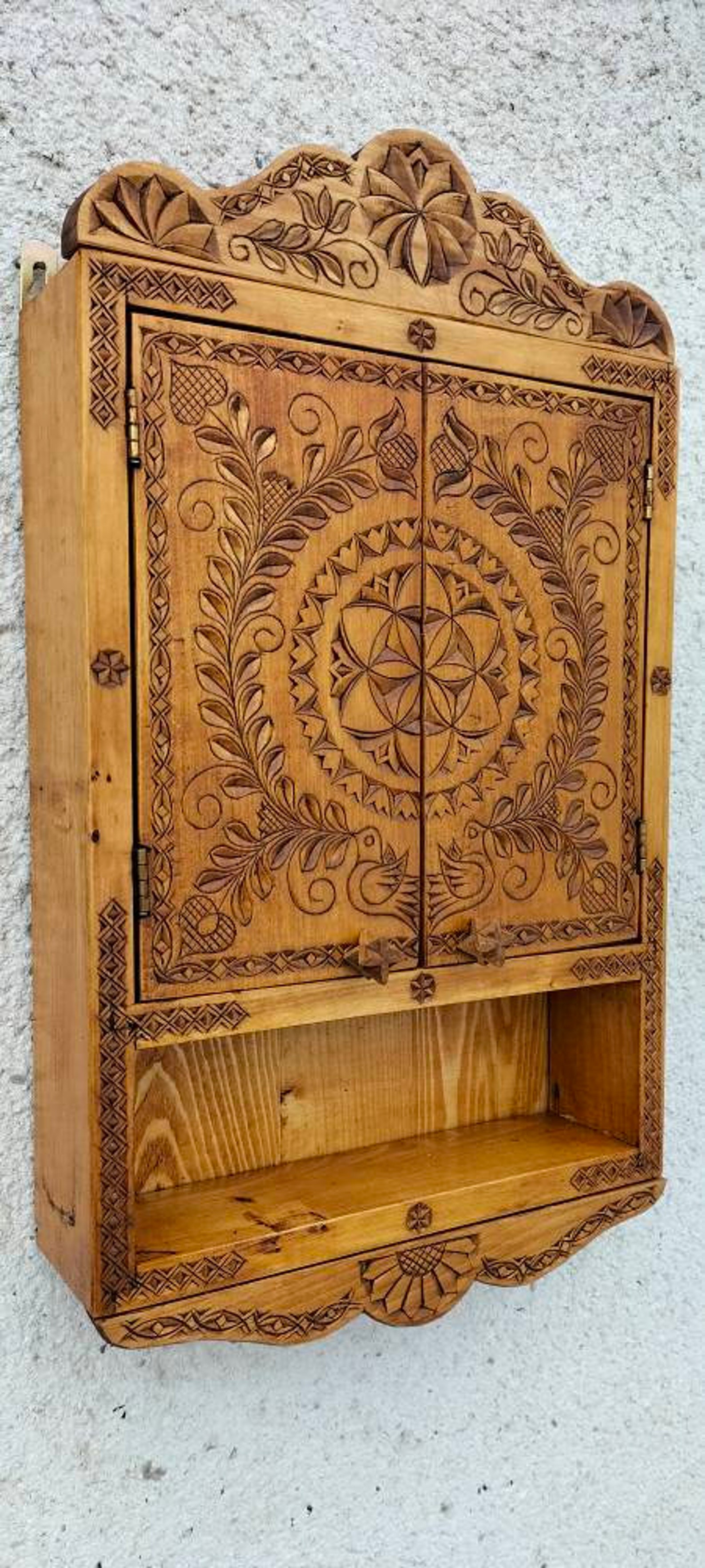Carved Keyholder, Solid Lime Wood Key Box, Family Anniversary Gift ...