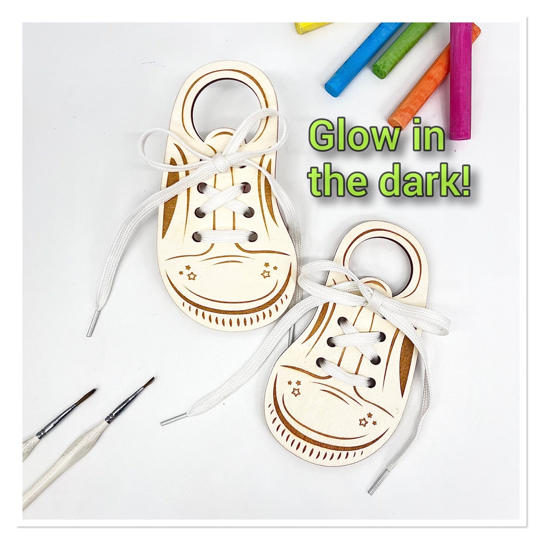 Learn to Design Your Own Sneakers / Learn to Tie Shoelaces / Tie a Bow ...