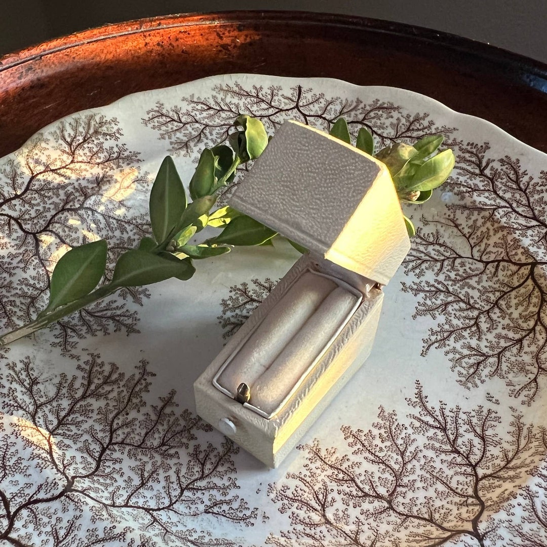 Antique Rectangular Push Button Pop-up Ring Box - Etsy