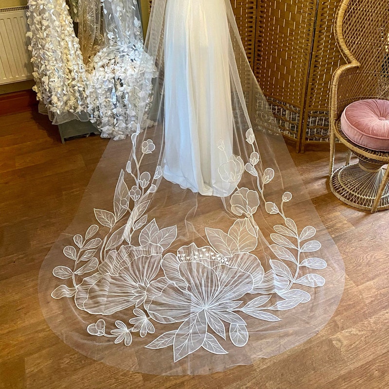 Floral Embroidered Veil - Etsy
