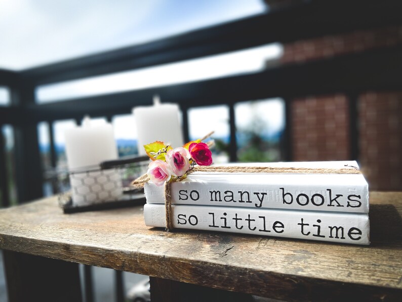 Book lover quote / home library décor/ bibliophile gift/ | Etsy