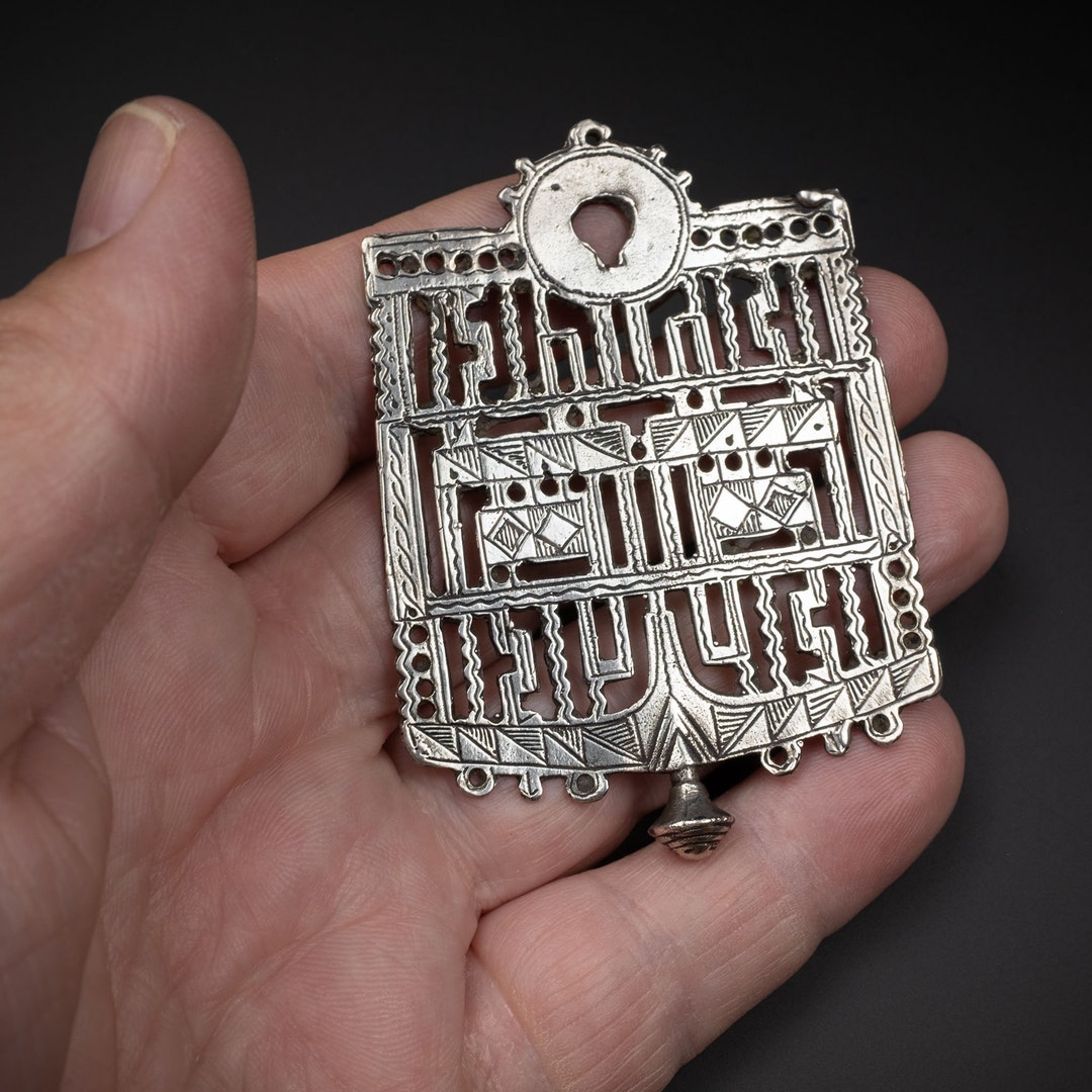 Old Silver Tuareg Bella Amulet Pendant, Tuareg Jewellery, Berber ...