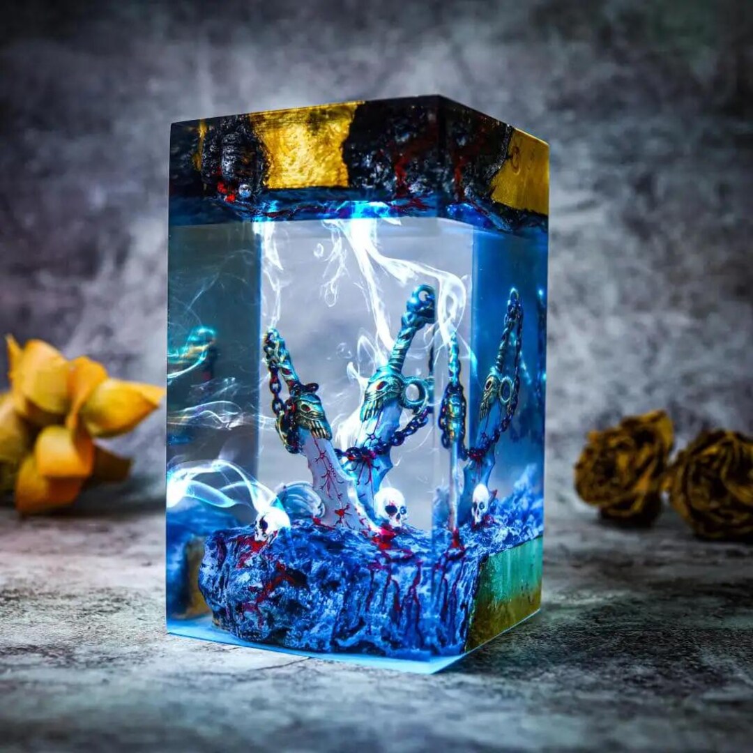 Kratos Epoxy Lamp, Blade of Chaos Night Light, Customize Lamp ...