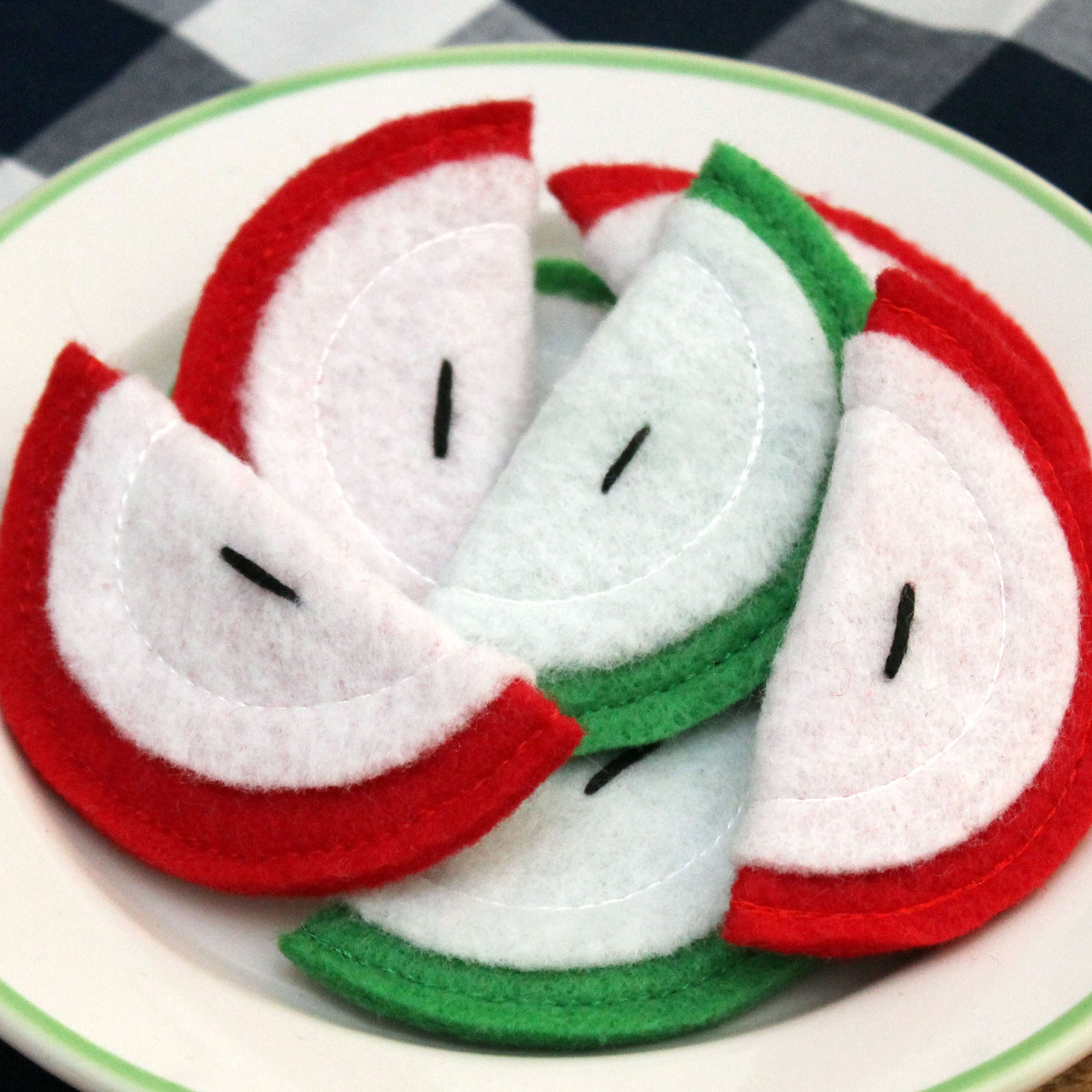 Felt Food Play Apple Slices, Set of 4 - Etsy