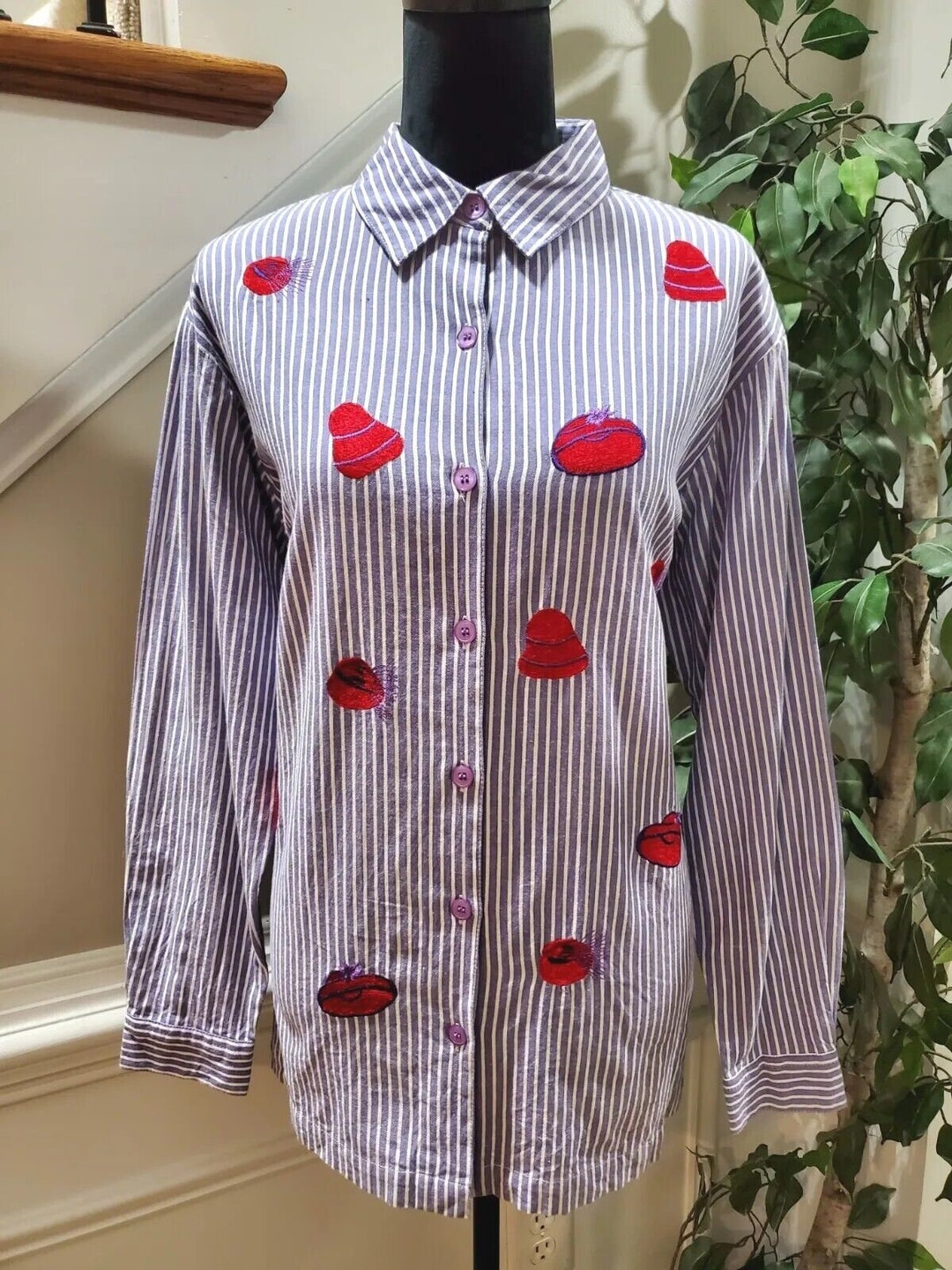 Vintage Willow Ridge Red Hat Society Embroidered Button-down Button ...