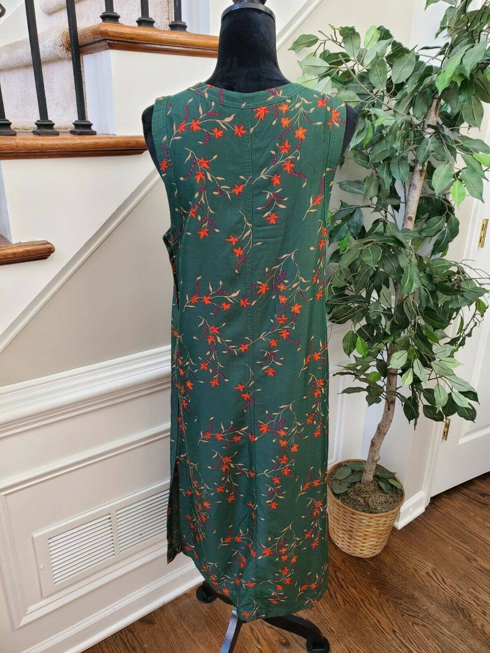 Vintage Original TY Wear Green Round Neck Sleeveless Knee Length Dress ...