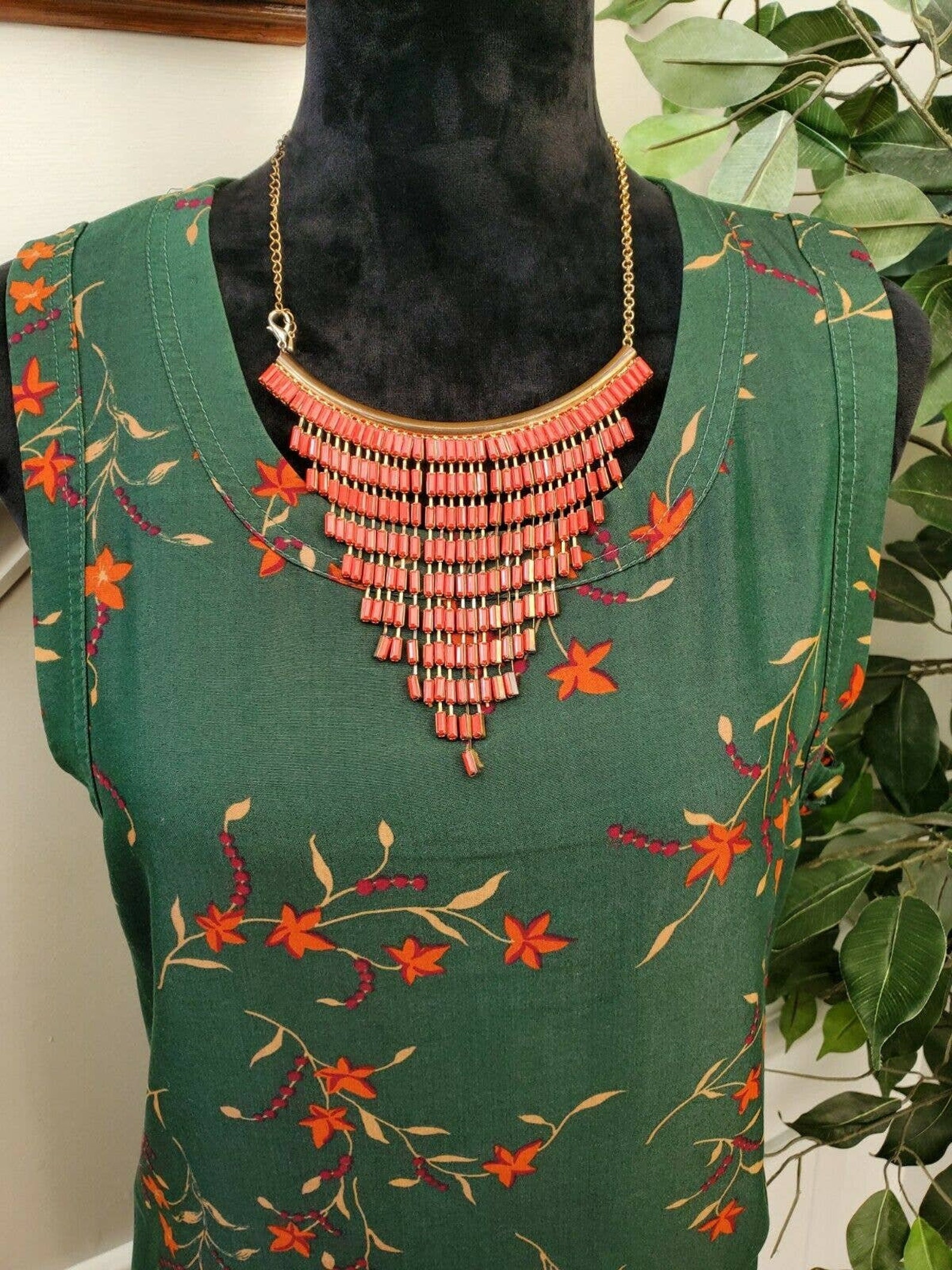 Vintage Original TY Wear Green Round Neck Sleeveless Knee Length Dress ...