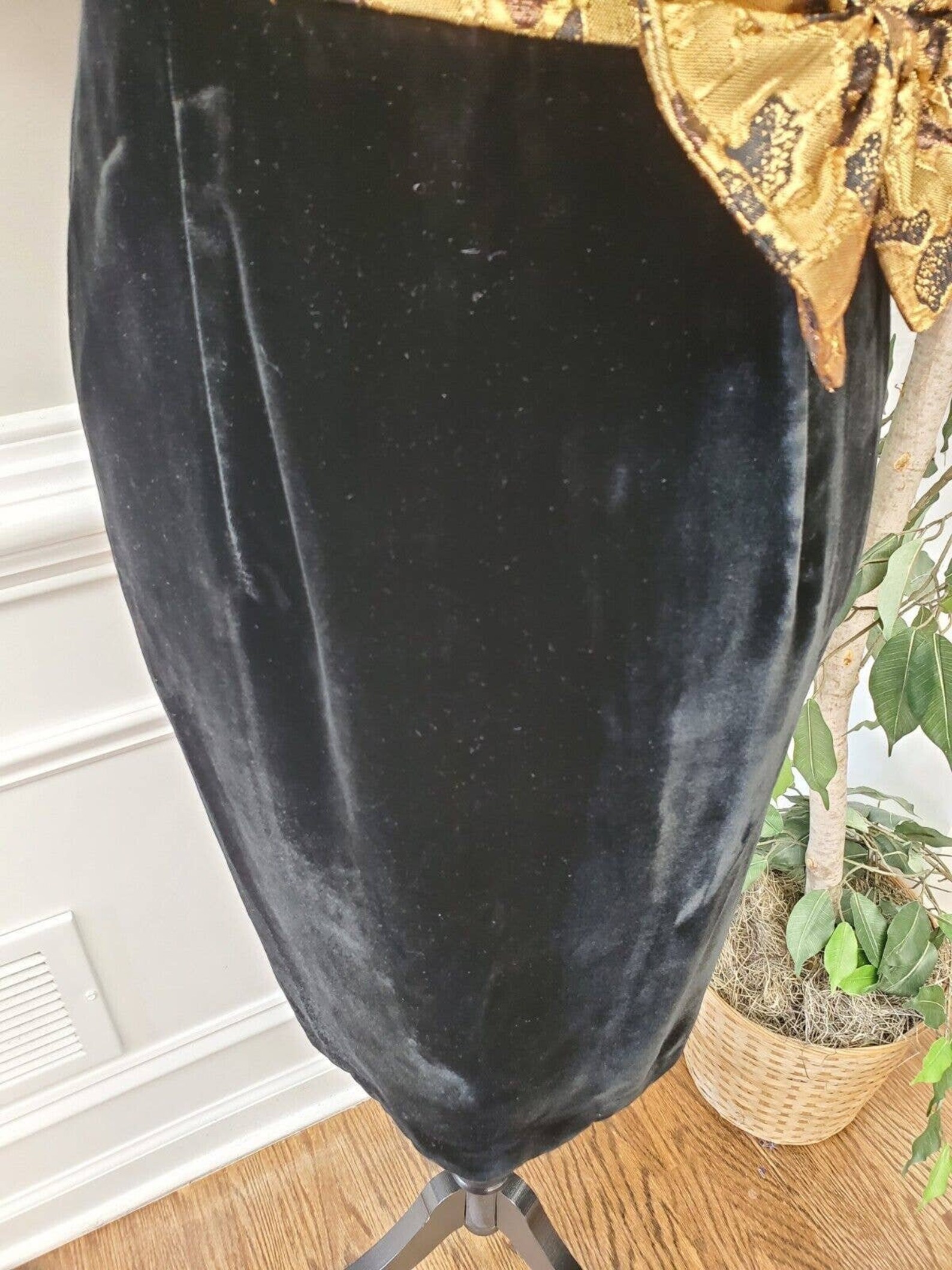 Rare Vintage Deborah Snell Black & Gold Round Neck Balloon Sleeves ...