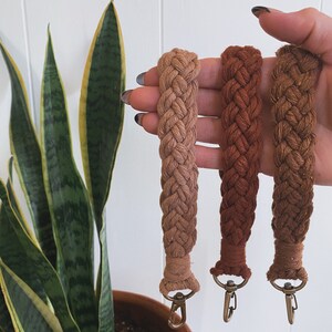 Braided Macrame Wristlets Wristlets Keychain Lanyard Macrame Wristlet ...