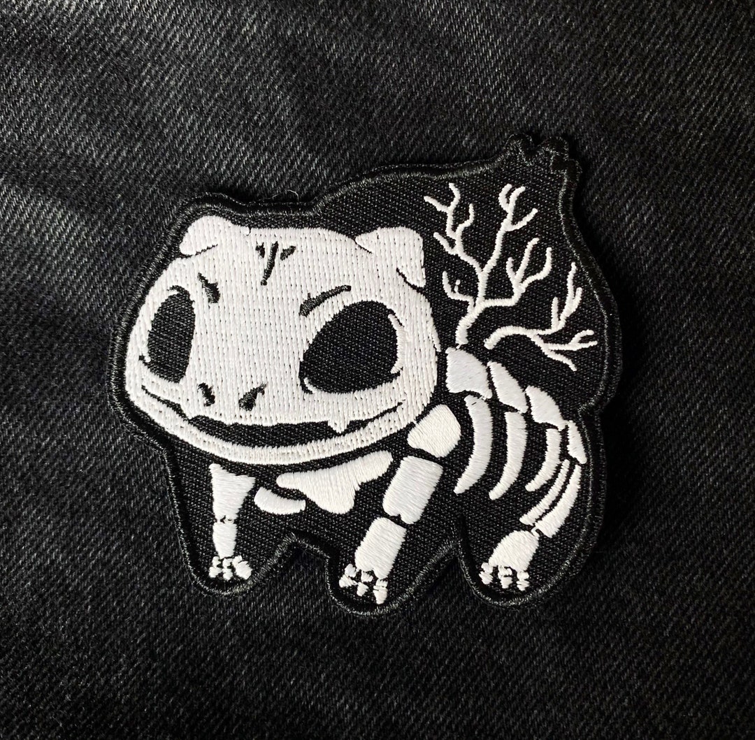 Spooky Bulbasaur Patch - Etsy