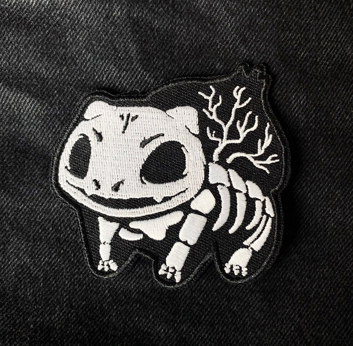 Spooky Bulbasaur Patch - Etsy