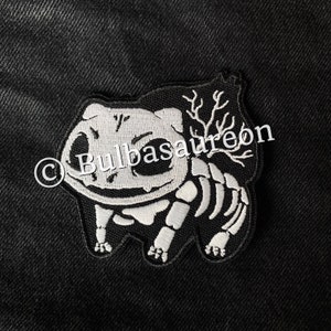 Spooky Bulbasaur Patch - Etsy