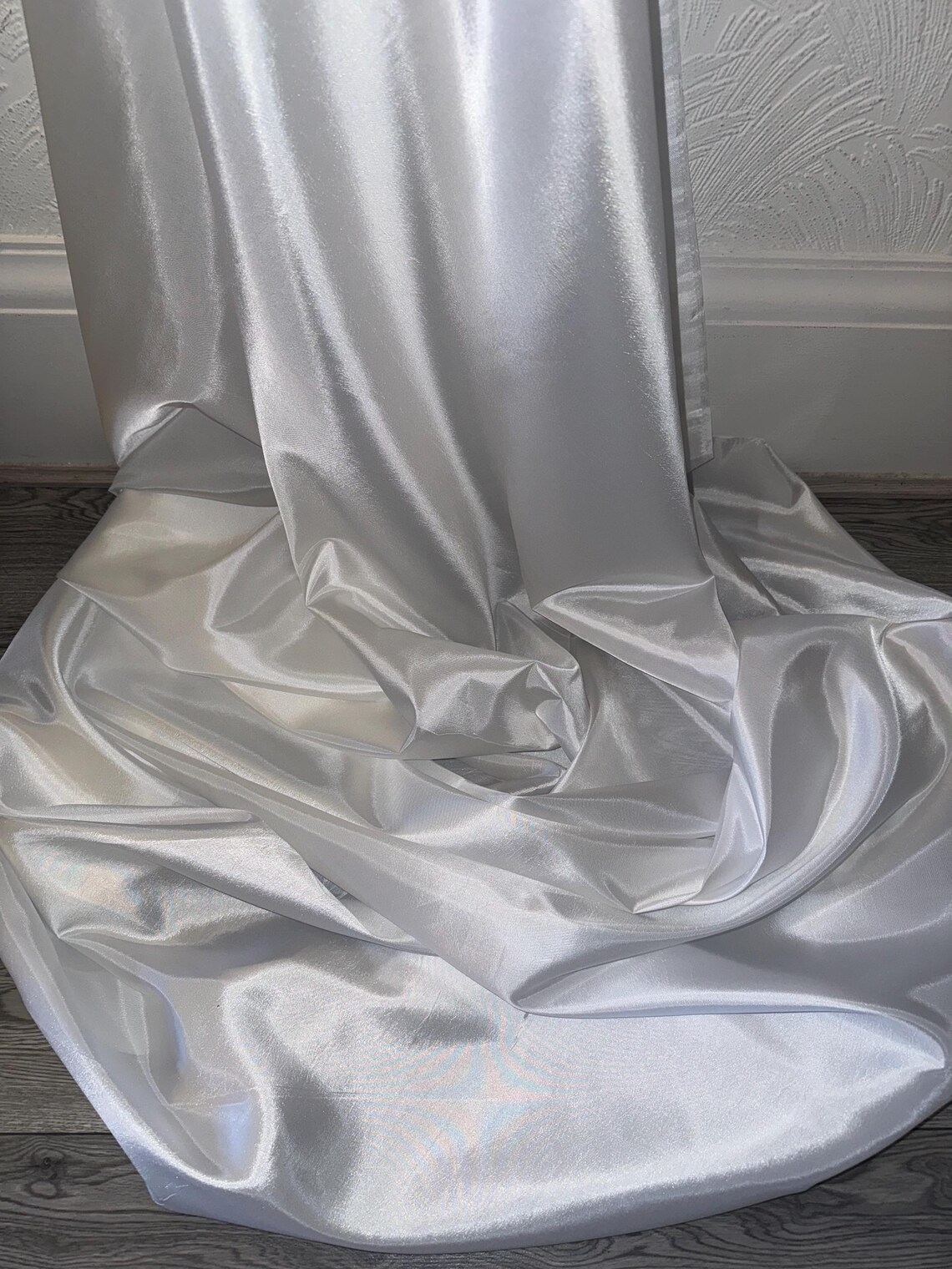 White Shiny Premium Taffeta Fabric 58’’ PRICE PER METER - Etsy