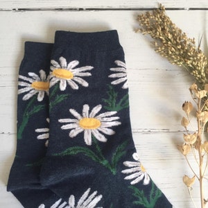 Floral Socks, Daisy Socks, Leaf Socks, Cute Socks, Flower Socks, Kitsch ...