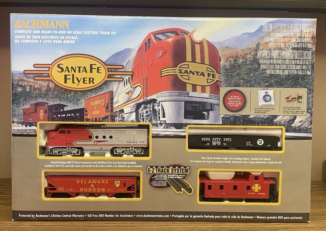 Bachmann HO Scale Santa Fe Flyer Train Set With EZ Track 00647 Extra ...