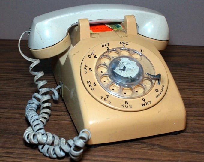 Vintage ATT Tan/beige/white Desk Top Rotary Dial Telephone Great Home ...