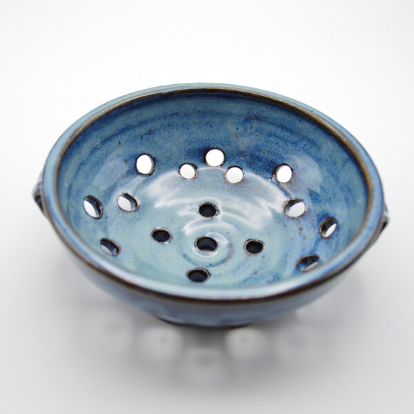 Ceramic Berry Bowl - Etsy