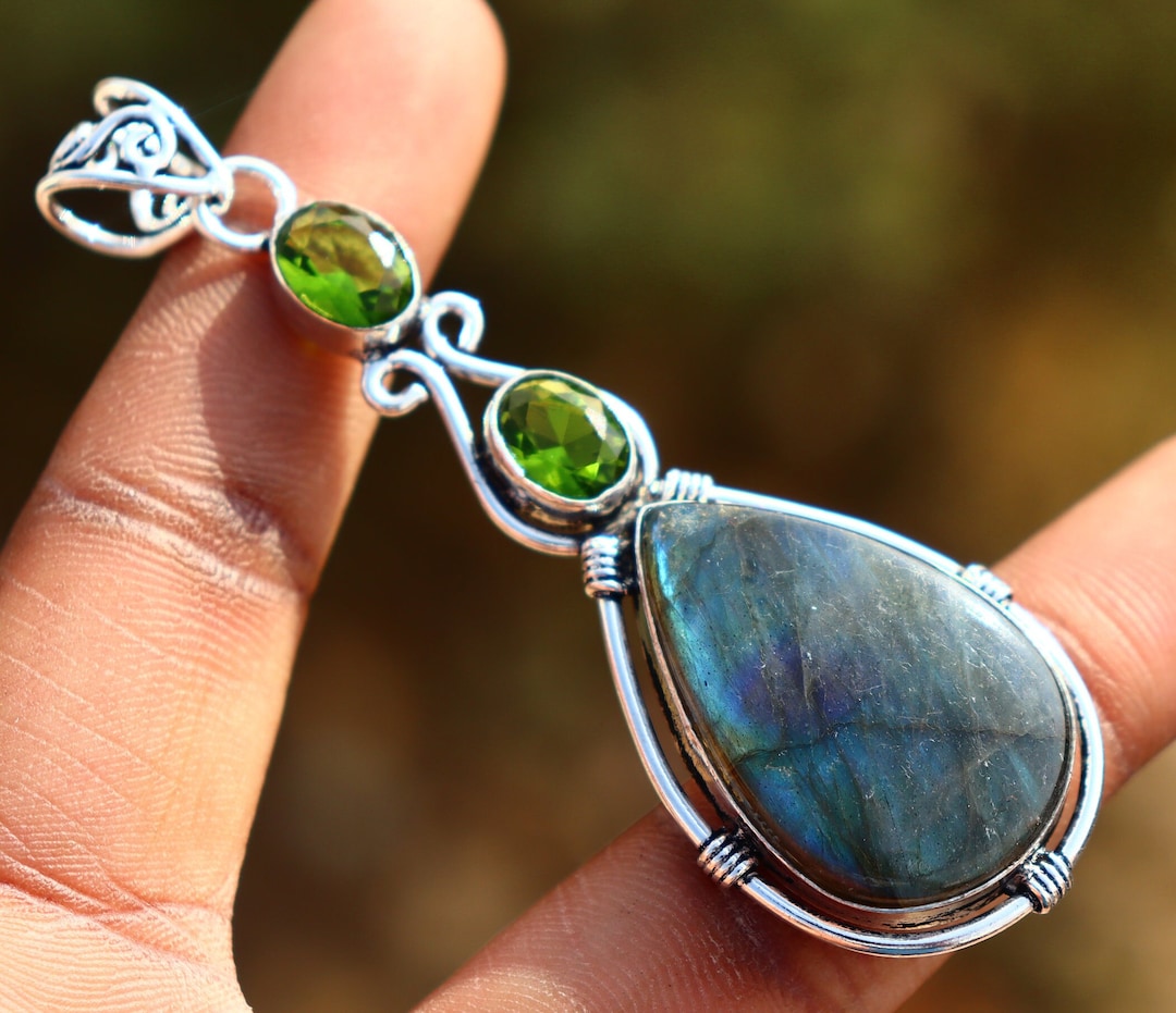 Vintage Peridot and Labradorite Gemstone Handmade Pendant vintage ...