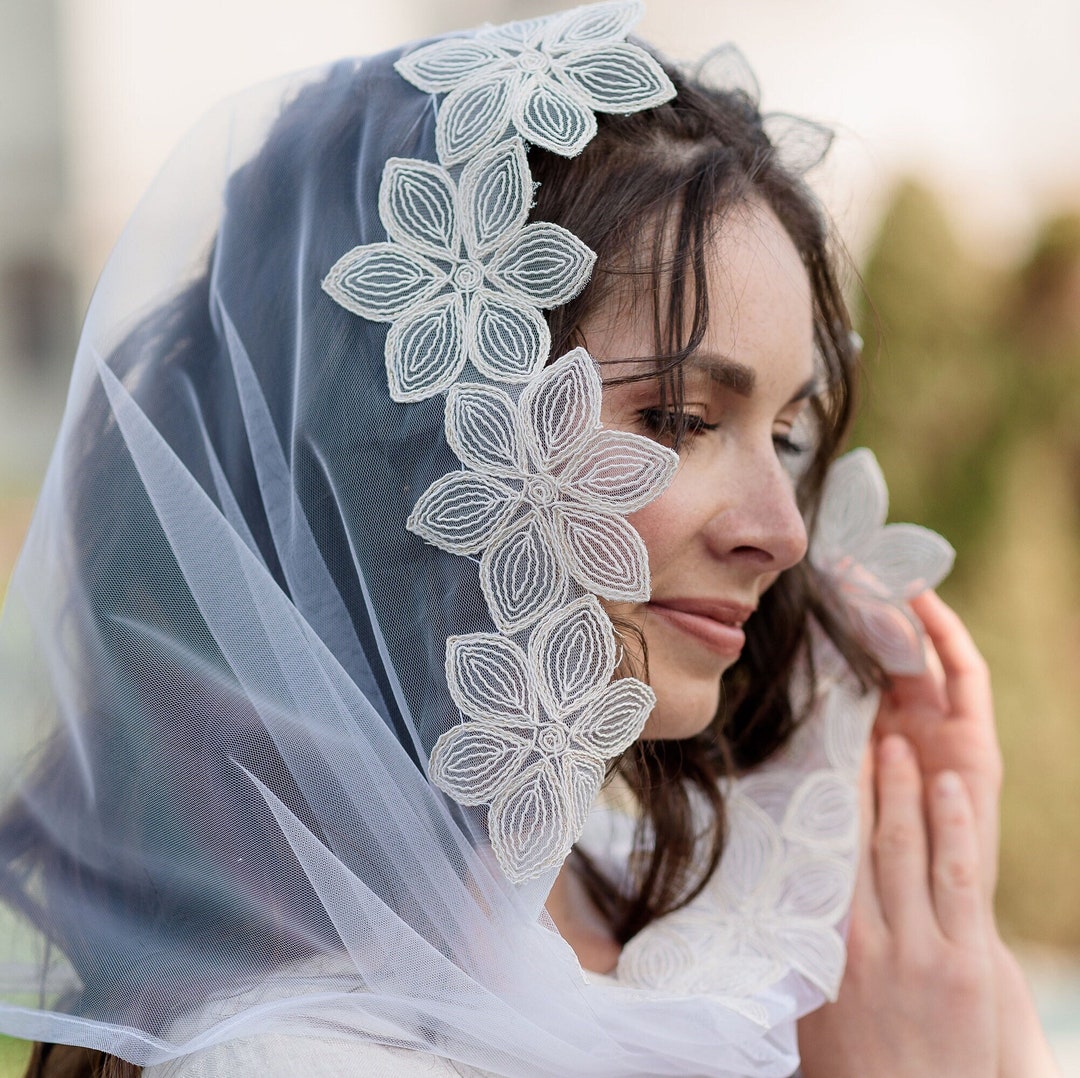 Floral Veil, Cathedral Veil, Chapel Mantilla Veil for Mass, Lace Church ...
