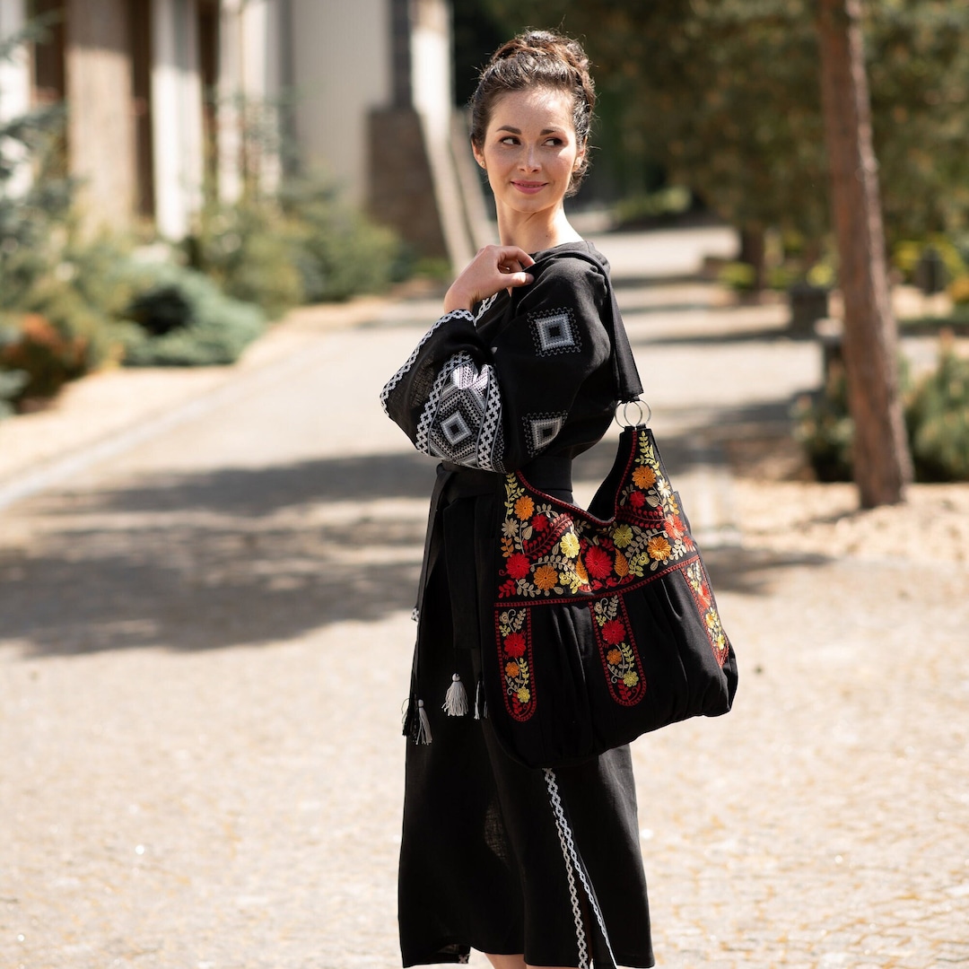 Black Embroidered Shoulder Bags for Women, Zippered Bag With Floral ...