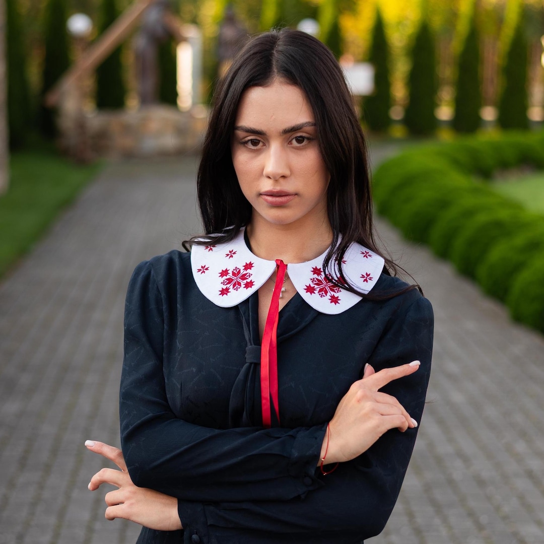 White Linen Peter Pan Collar With Red Ukrainian Embroidery, Folk ...