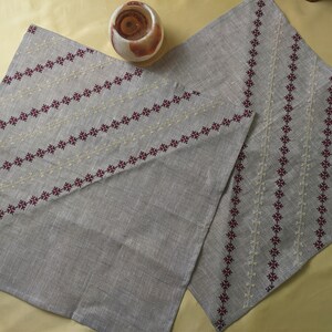 Set of Table Linen Napkins Embroidered, Flax Napkins With Floral ...