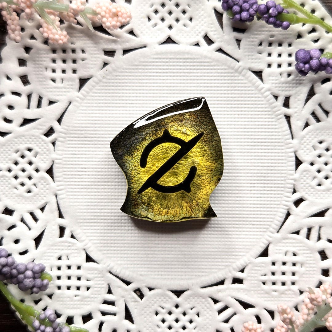 Queen Bee Gunbreaker FFXIV Soul Crystal / Job Stone [b-grade] [pre-made ...
