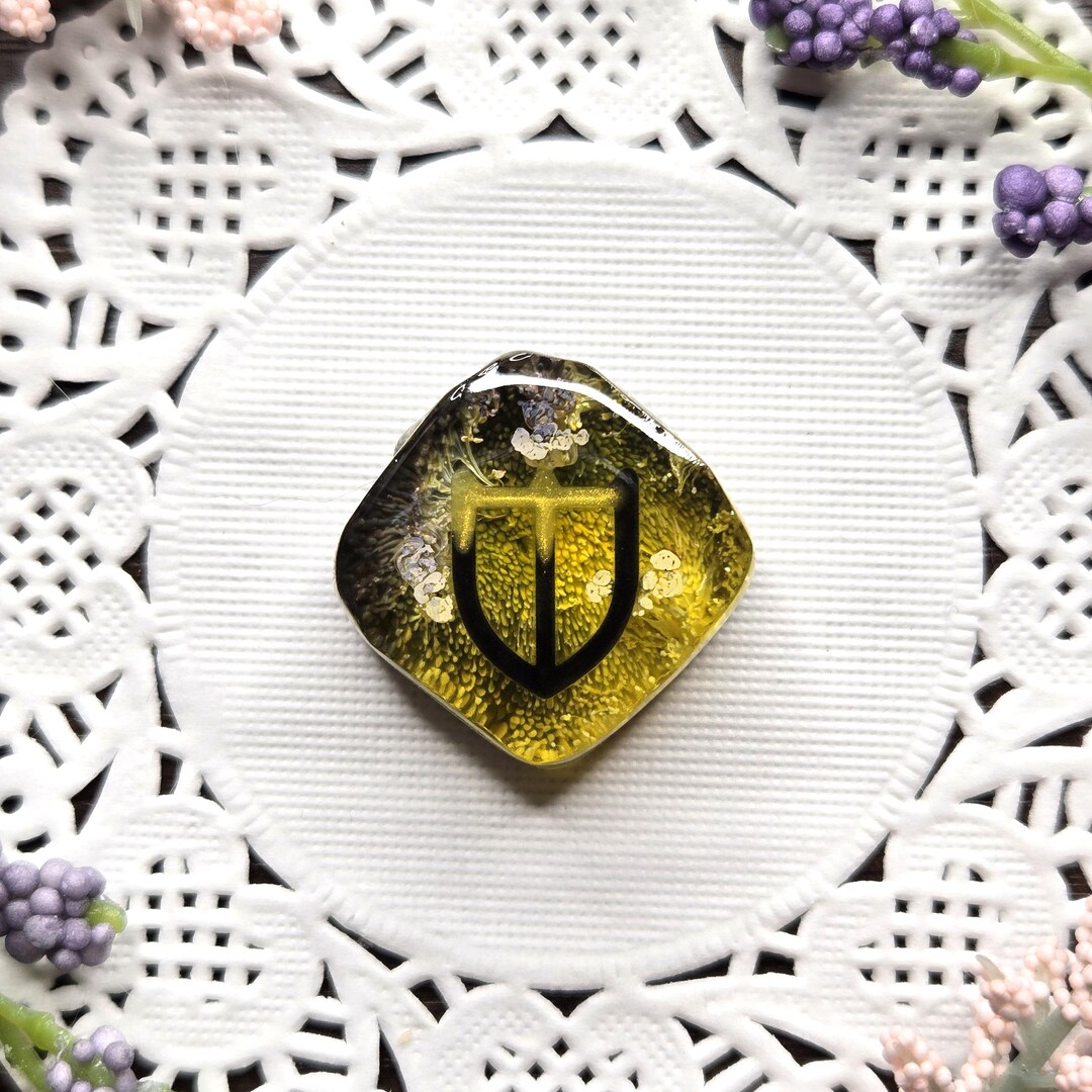 Queen Bee Paladin FFXIV Soul Crystal / Job Stone [pre-made] - Etsy