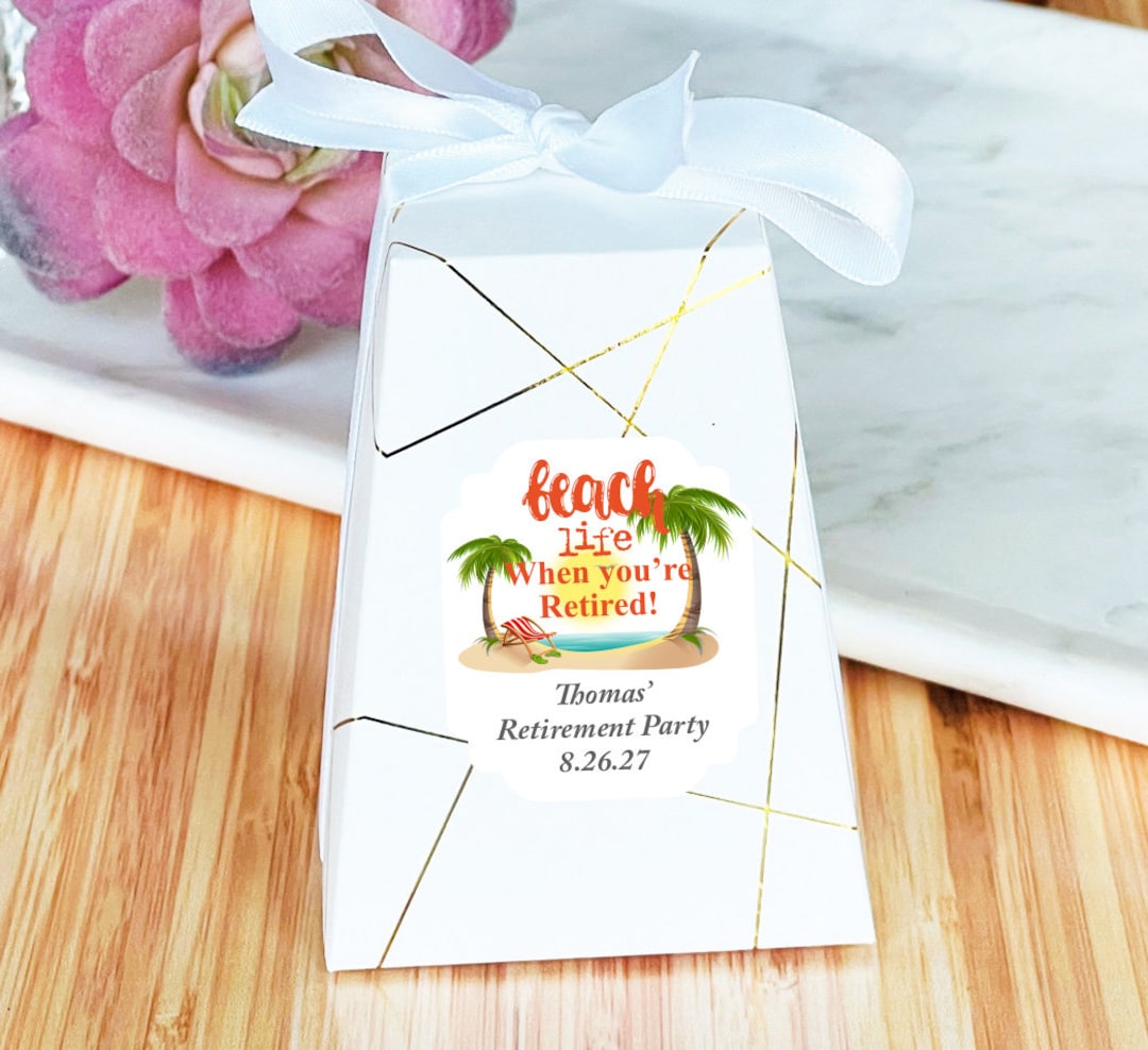Personalized 12 Pieces Beach Life When You're Retired Favor Box With ...
