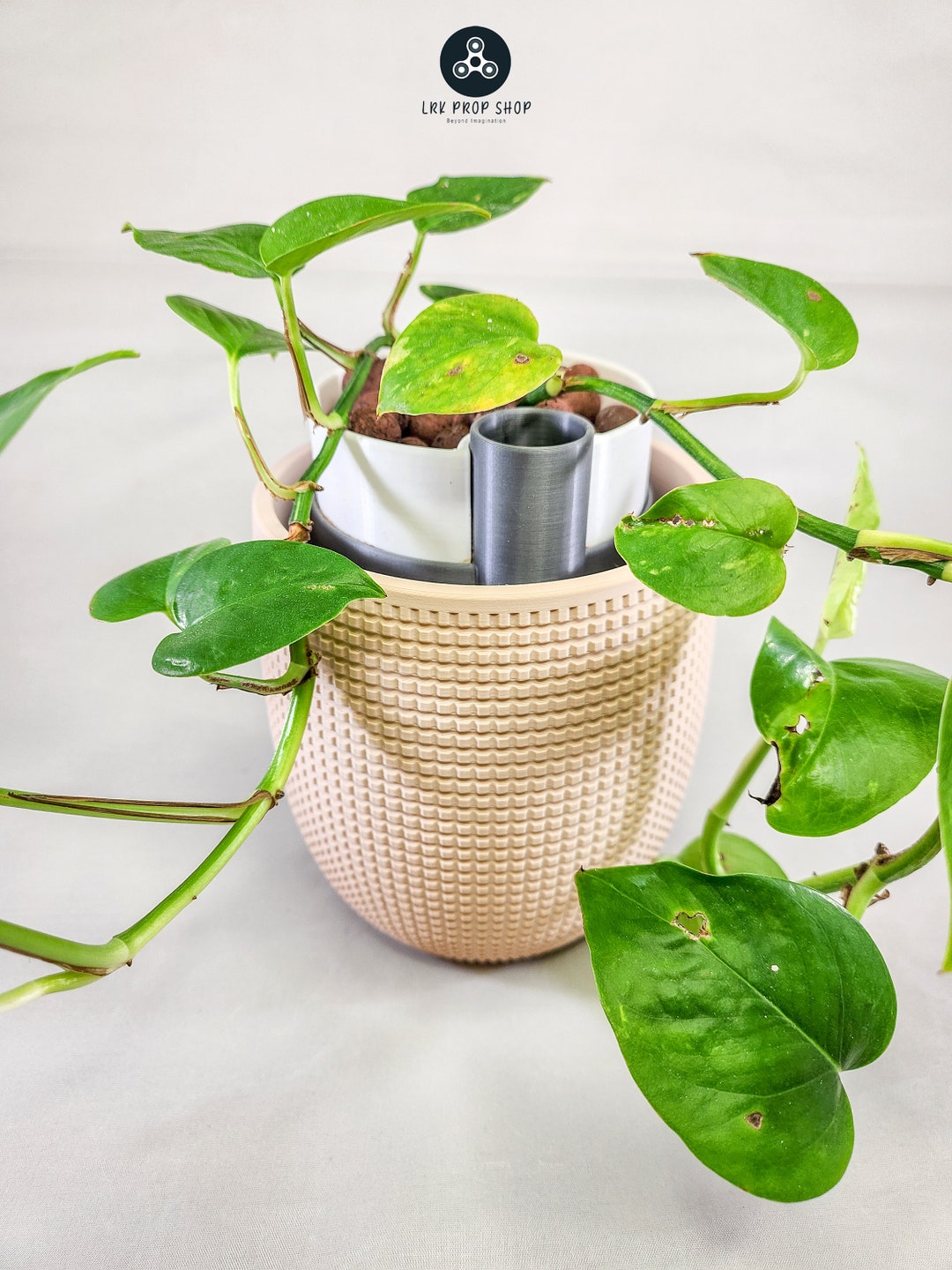 The Grid Planter Wall Mounted Planter Pot With Twist off Drainage Wall ...