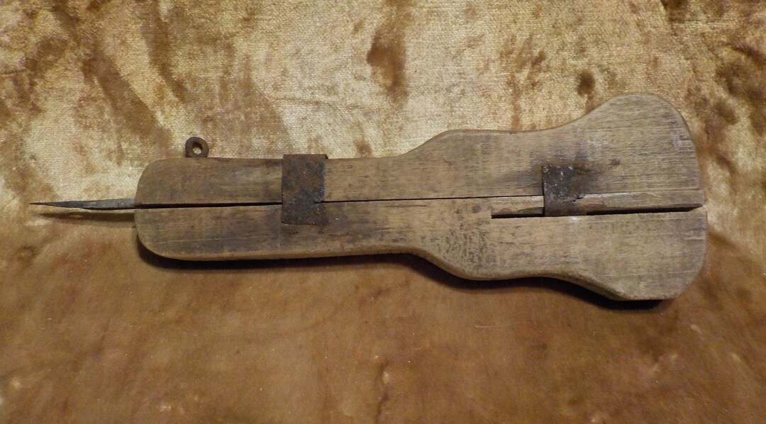 Antique Wood Rug Shuttle Sewing Too - Etsy