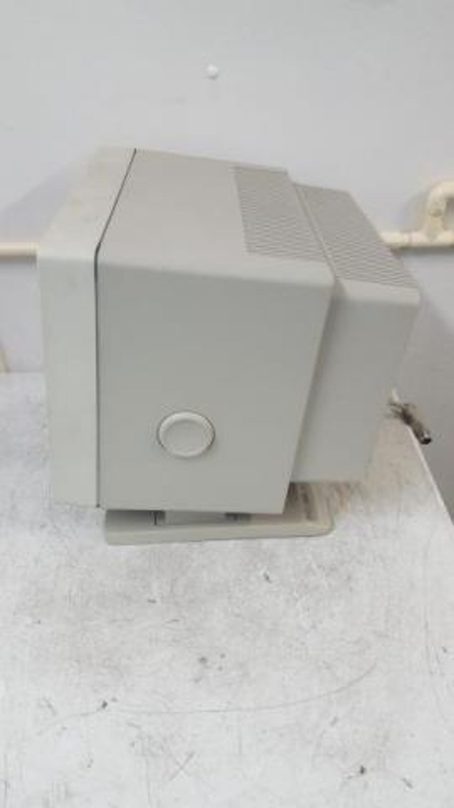 Vintage IBM 3180 15" Adjustable Stand Terminal CRT Monitor - Etsy
