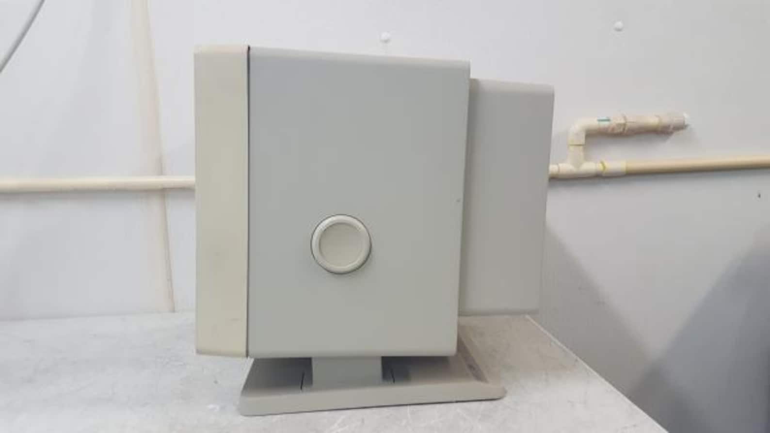 Vintage IBM 3180 W4681 15" Adjustable Stand Terminal CRT Monitor Green ...