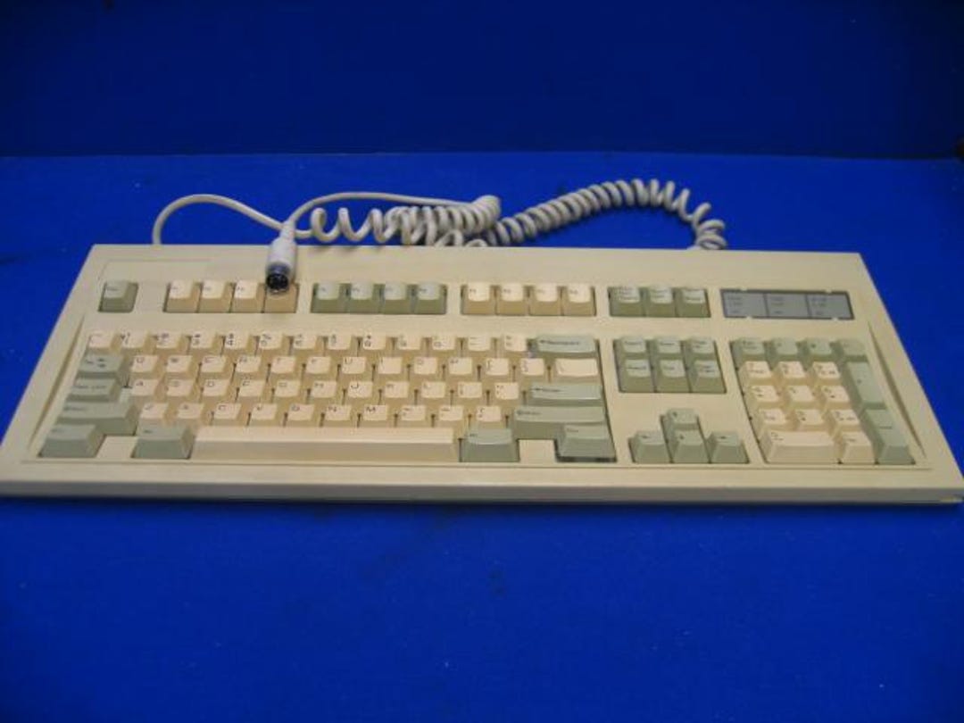 Vintage Key Tronic EP3435XTAT Keyboard FCC ID: CIG8AVEO3435 - Etsy