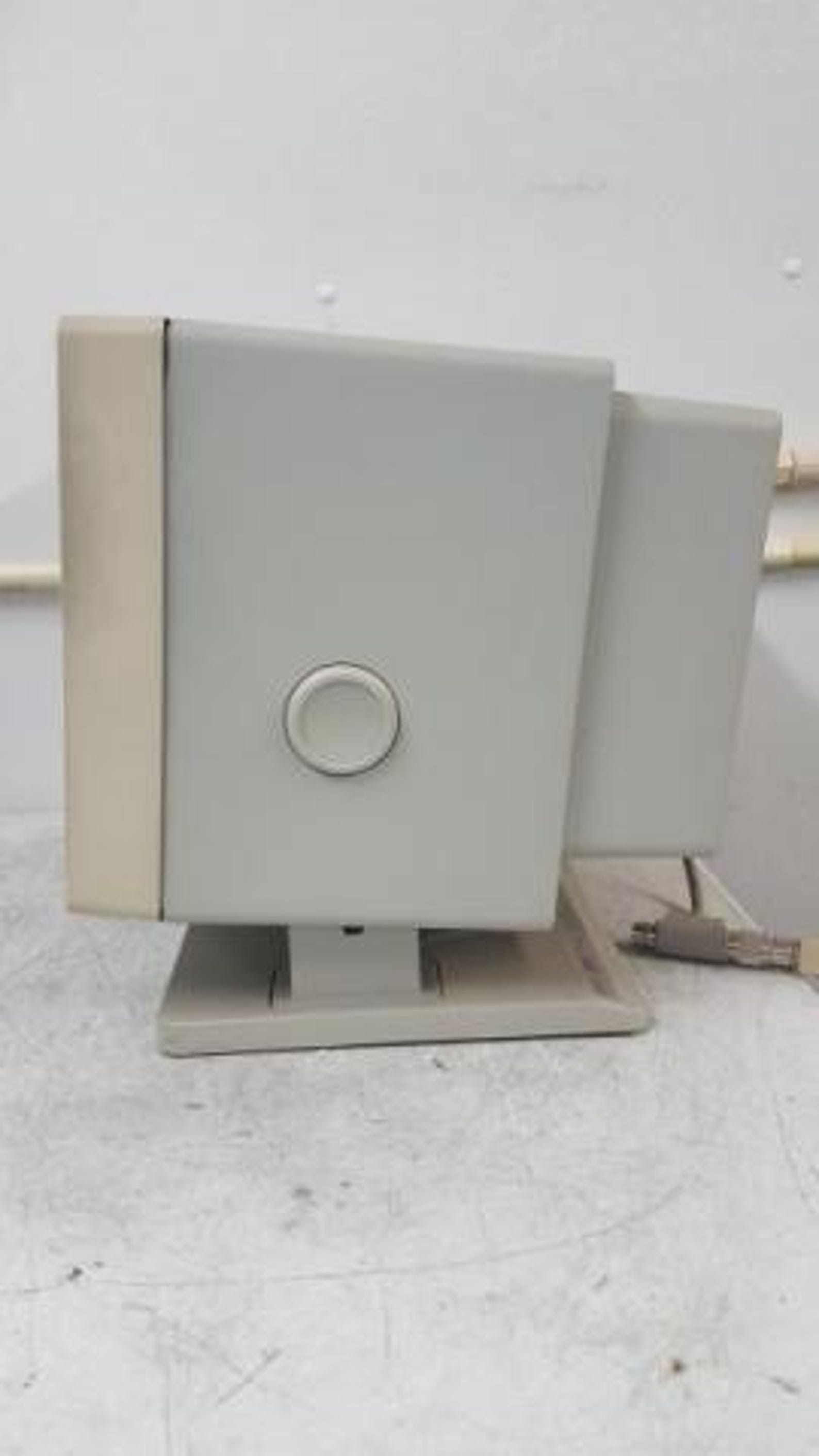 Vintage IBM 3180 15" Adjustable Stand Terminal CRT Monitor - Etsy