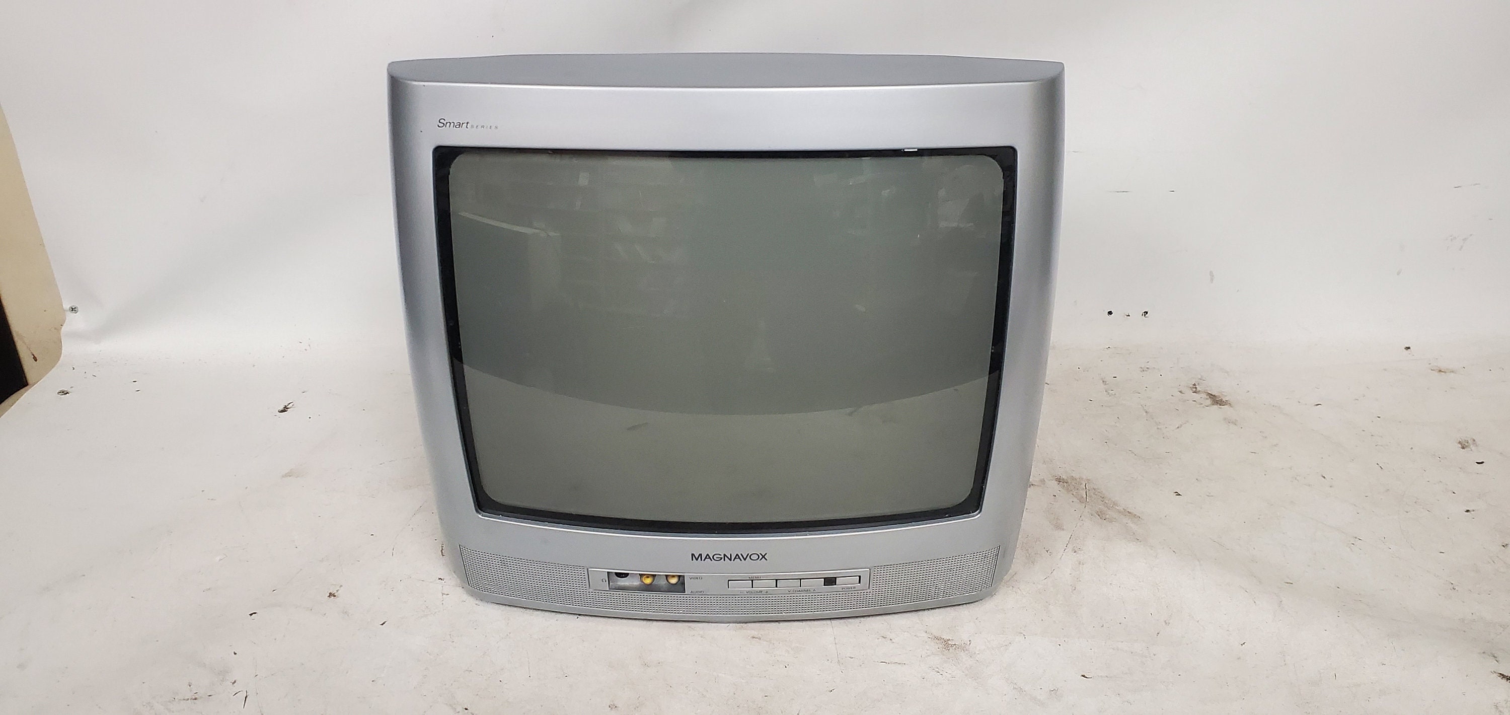 Retro Gaming Magnavox 13MT143S 13" CRT Color Television Monitor 2003 - Etsy