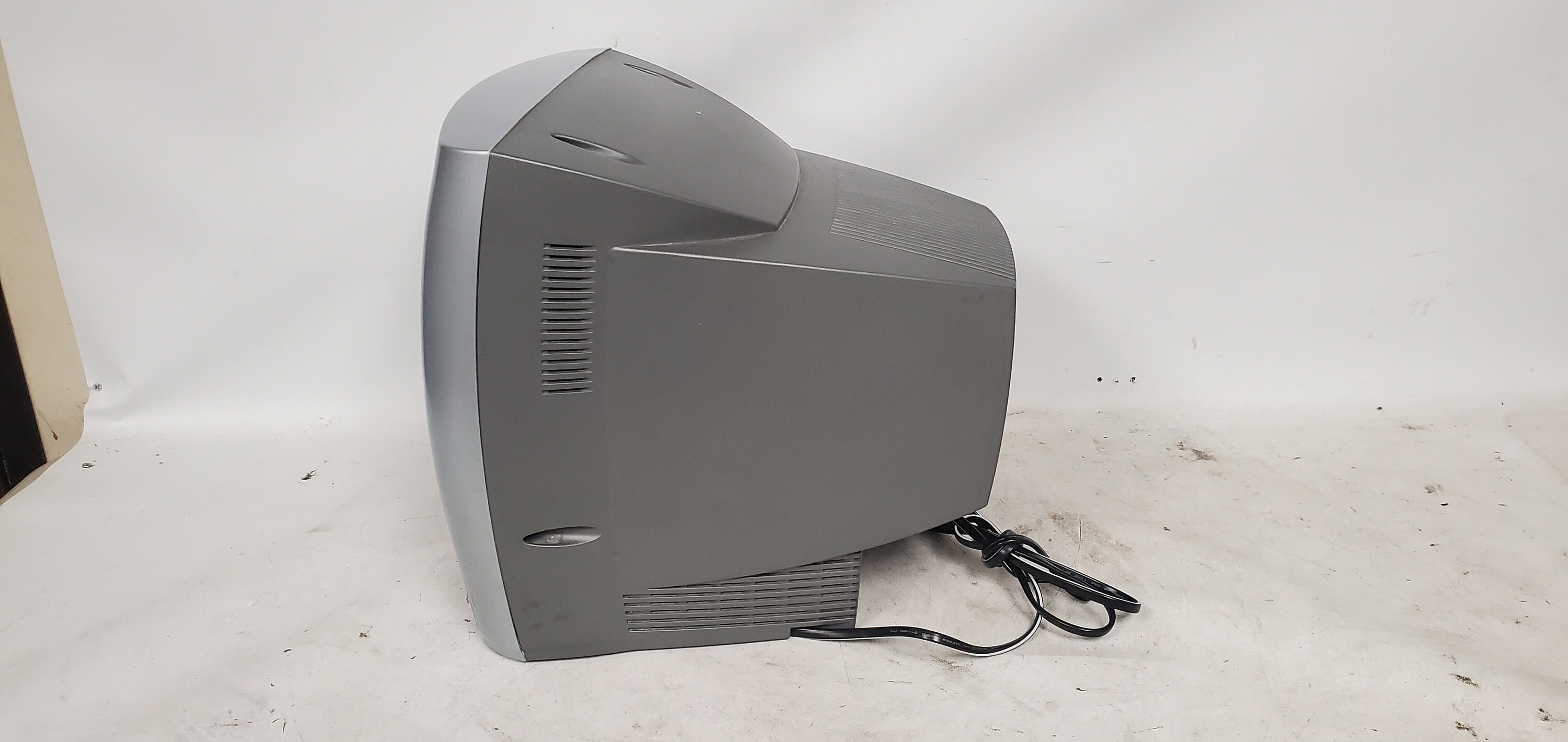 Retro Gaming Magnavox 13MT143S 13" CRT Color Television Monitor 2003 - Etsy