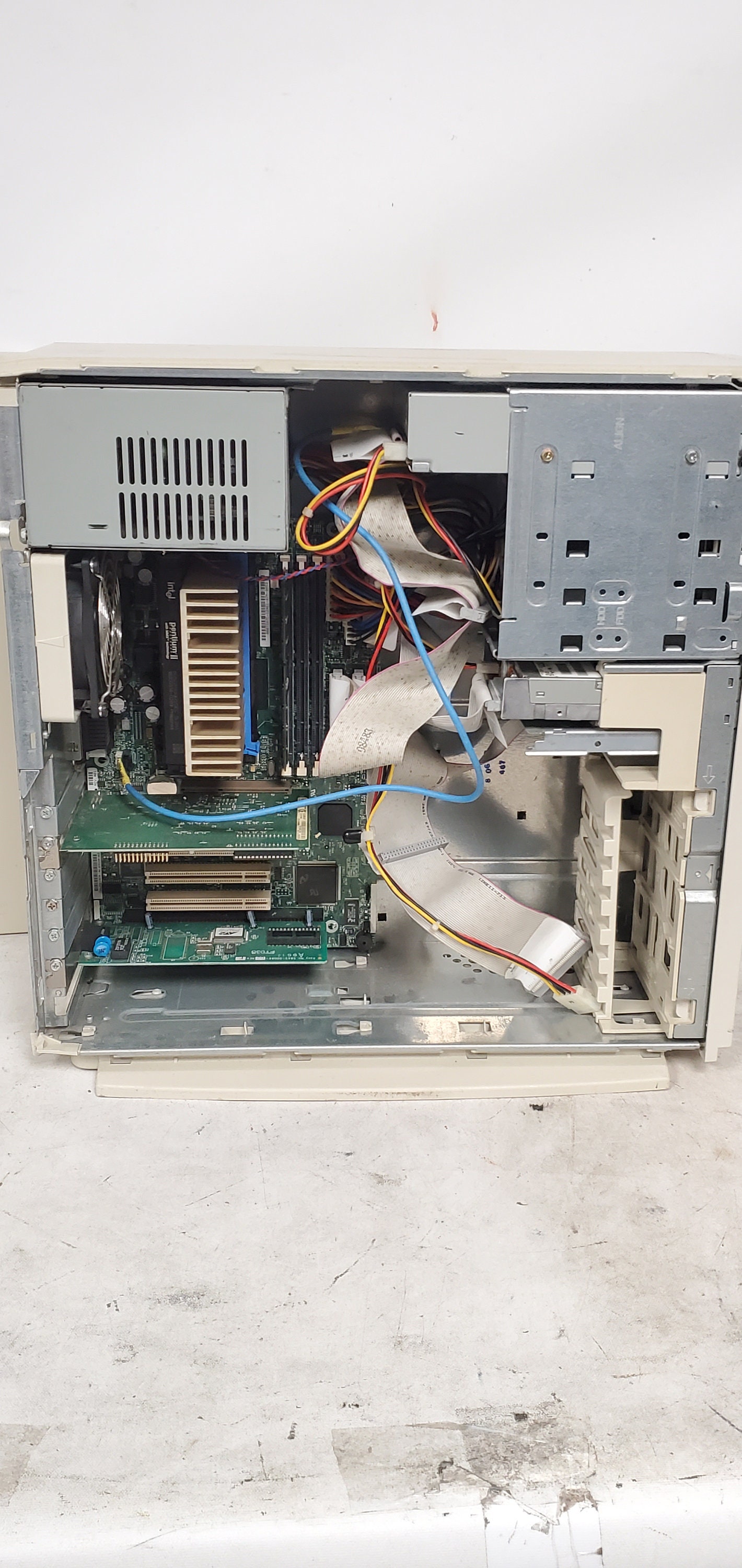 Vintage Gaming Dell Dimension XPS D233 D300 Intel Pentium II 233mhz ...