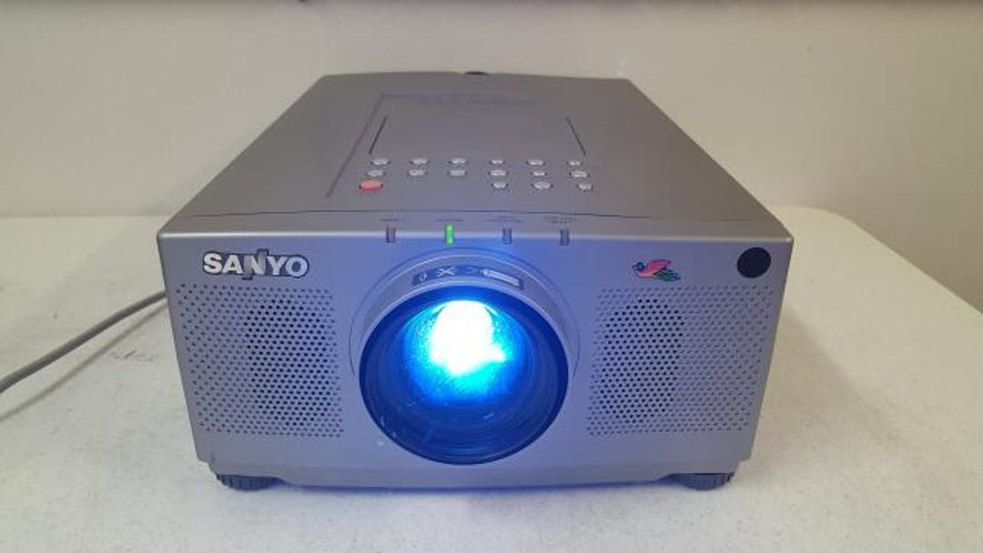 Sanyo PLC-XP21N Pro Xtrax High Multimedia Projector 2500 Lumens - Etsy