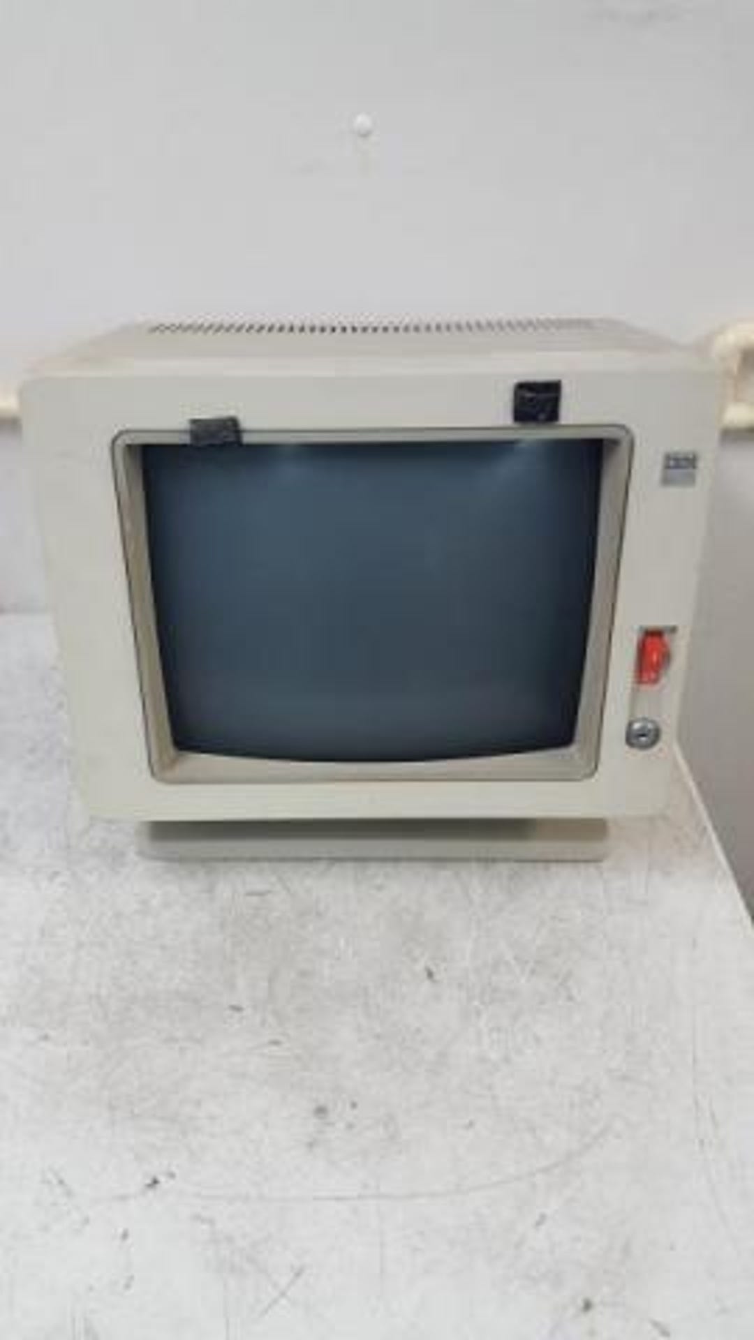 Vintage IBM 3180 15" Adjustable Stand Terminal CRT Monitor With Case ...